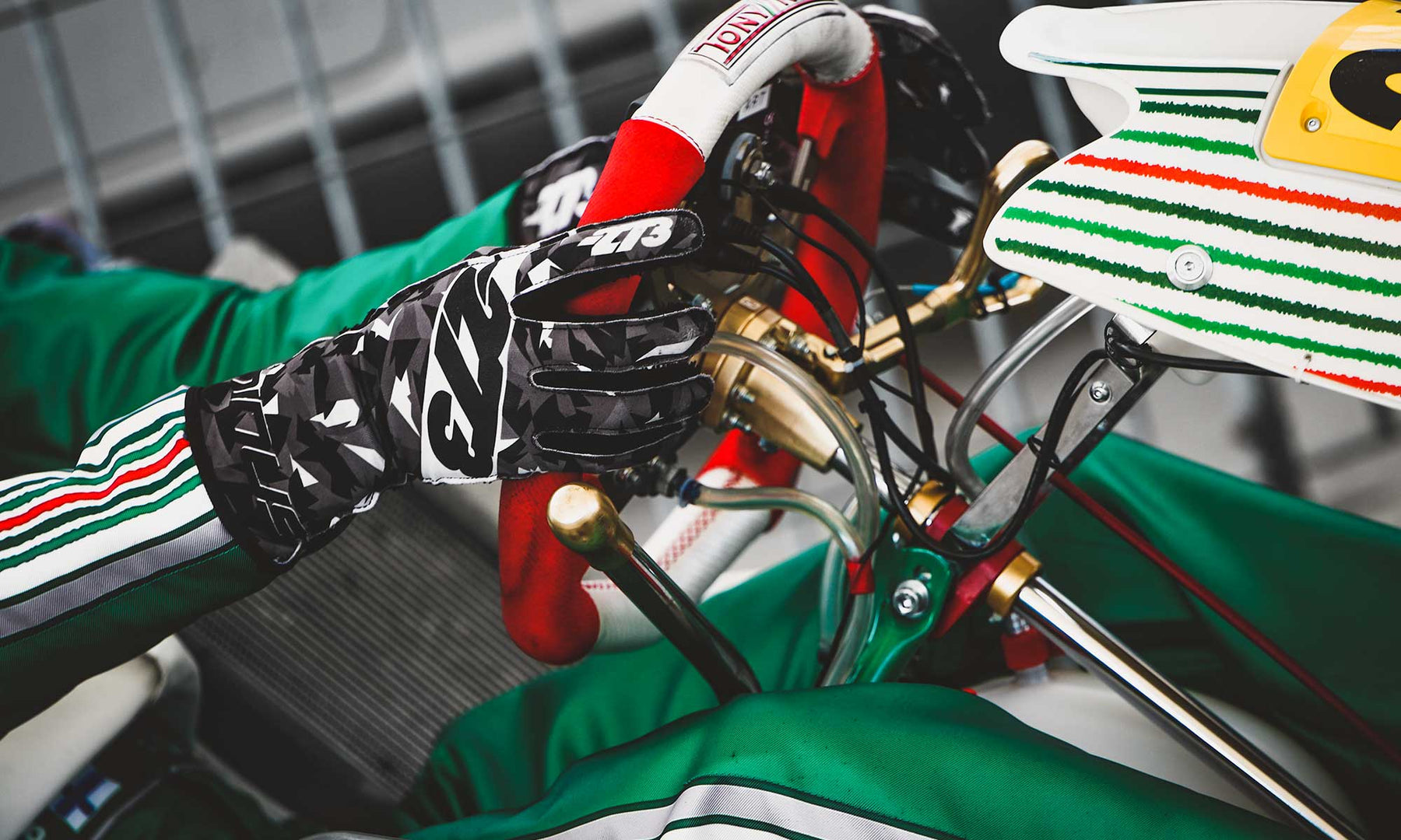 Bringing Performance and Style to Gloves: Minus 273 Karting Gloves